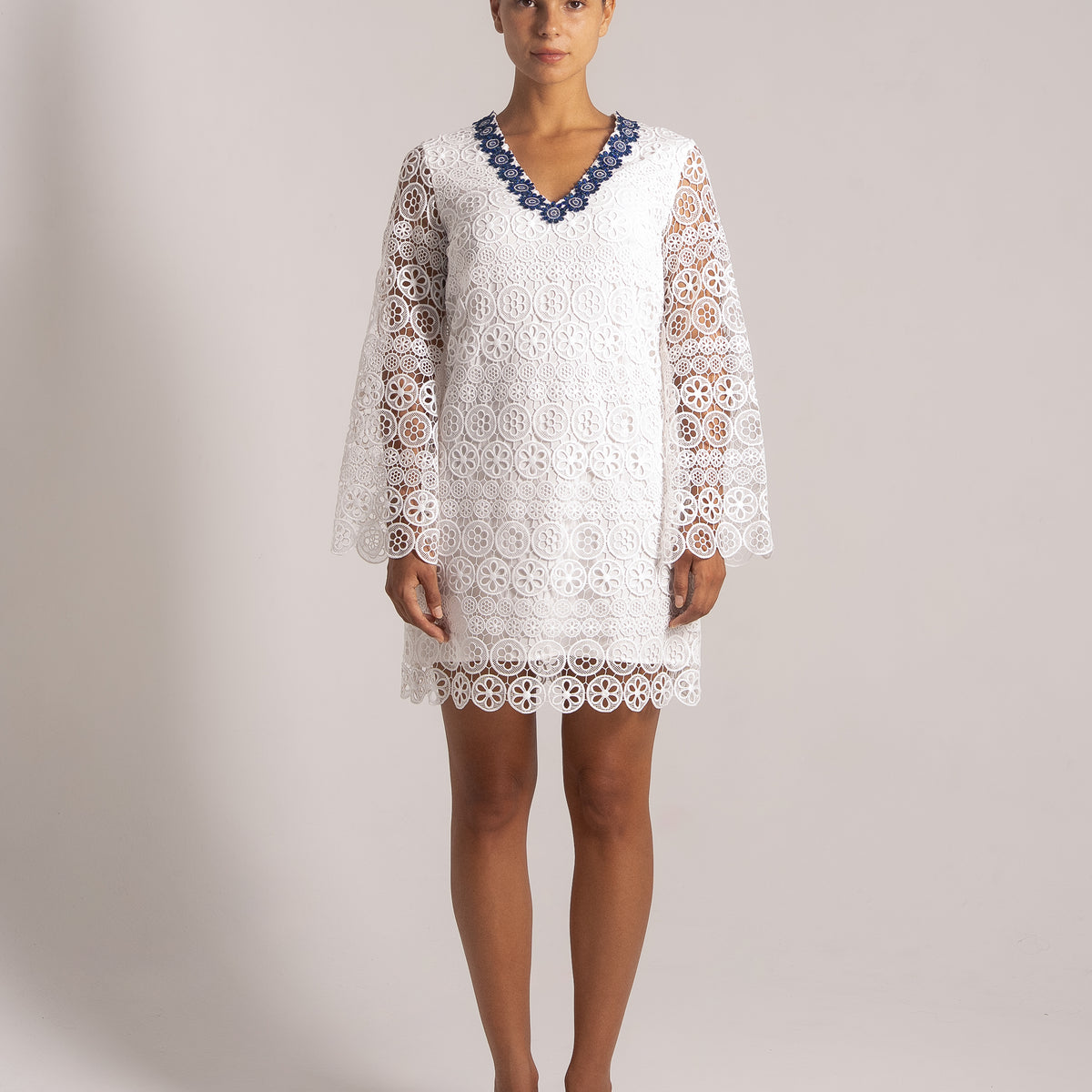 Elegant White Long-Sleeve Lace V-Neck Mini Dress – OCEAN MYSTERY